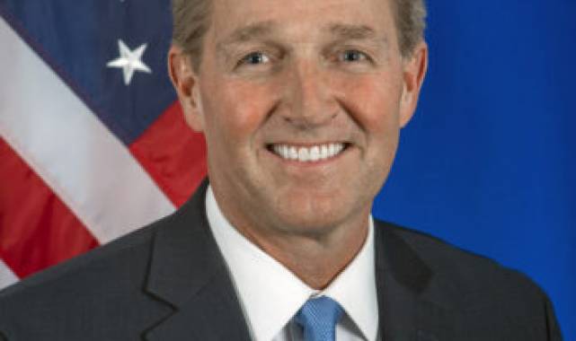 Jeff Flake kimdir? Jeff Flake biyografisi nedir? Jeff Flake görevleri ...